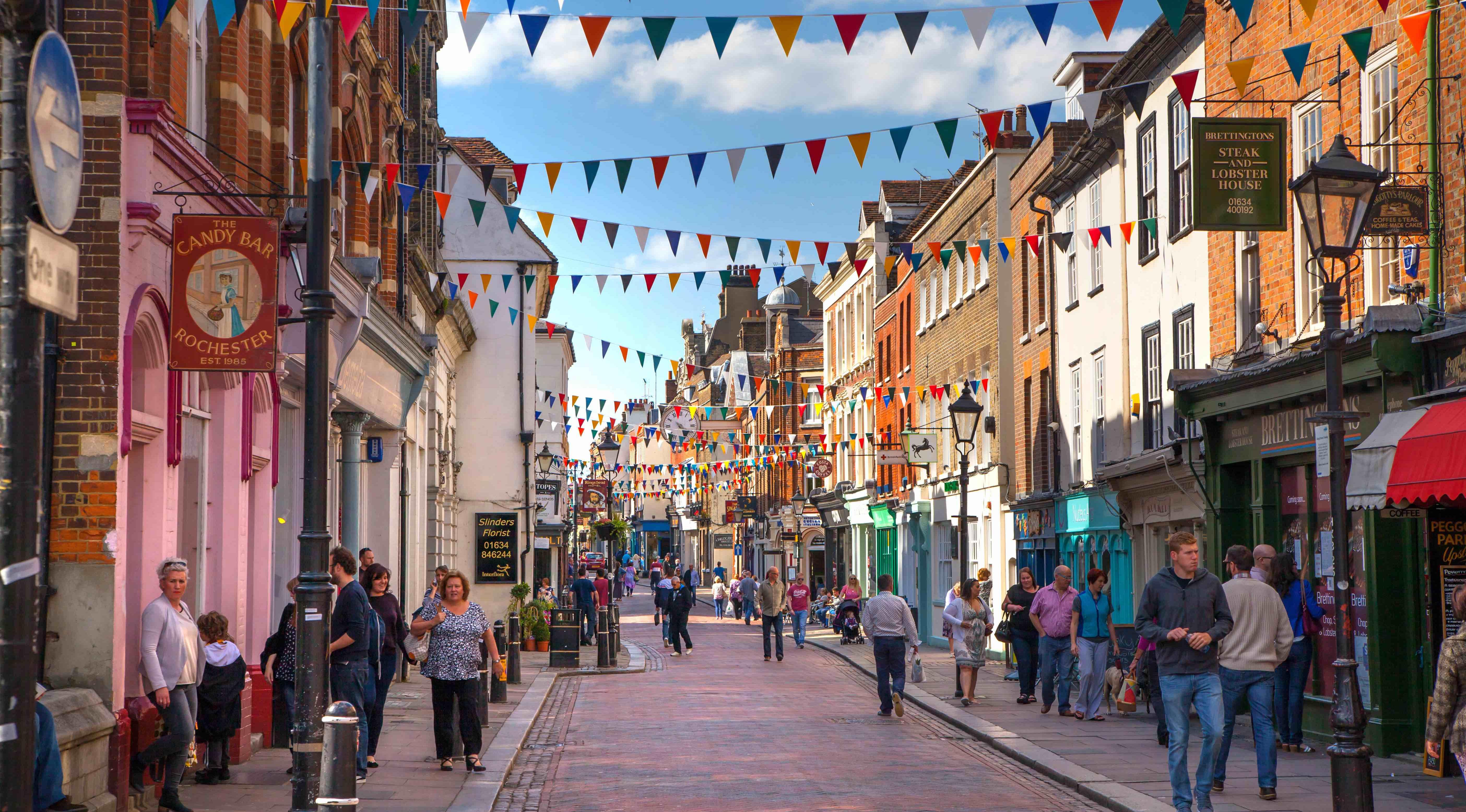 Professional Beauty - UK salons outperform all other sectors on the ...