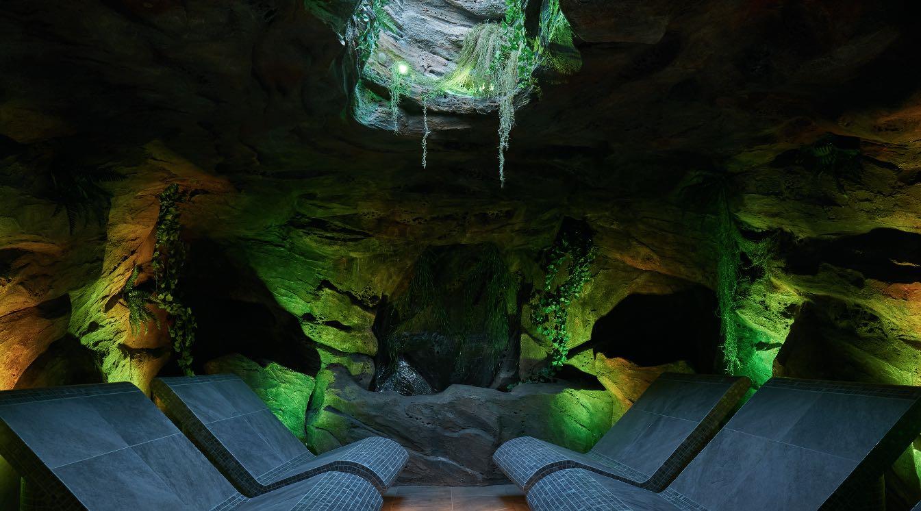 Aqua Sana spa at Center Parcs Longleat Forest redesign