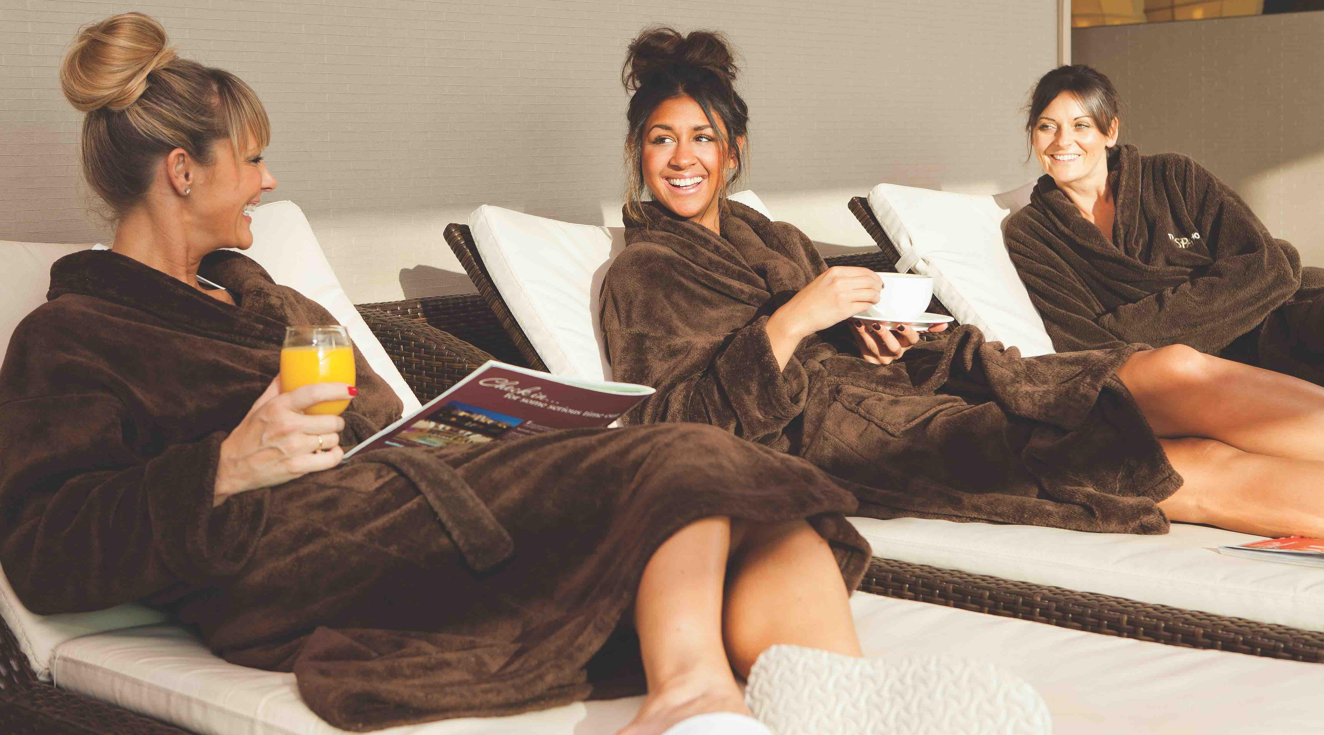 Employee happiness and customer satisfaction