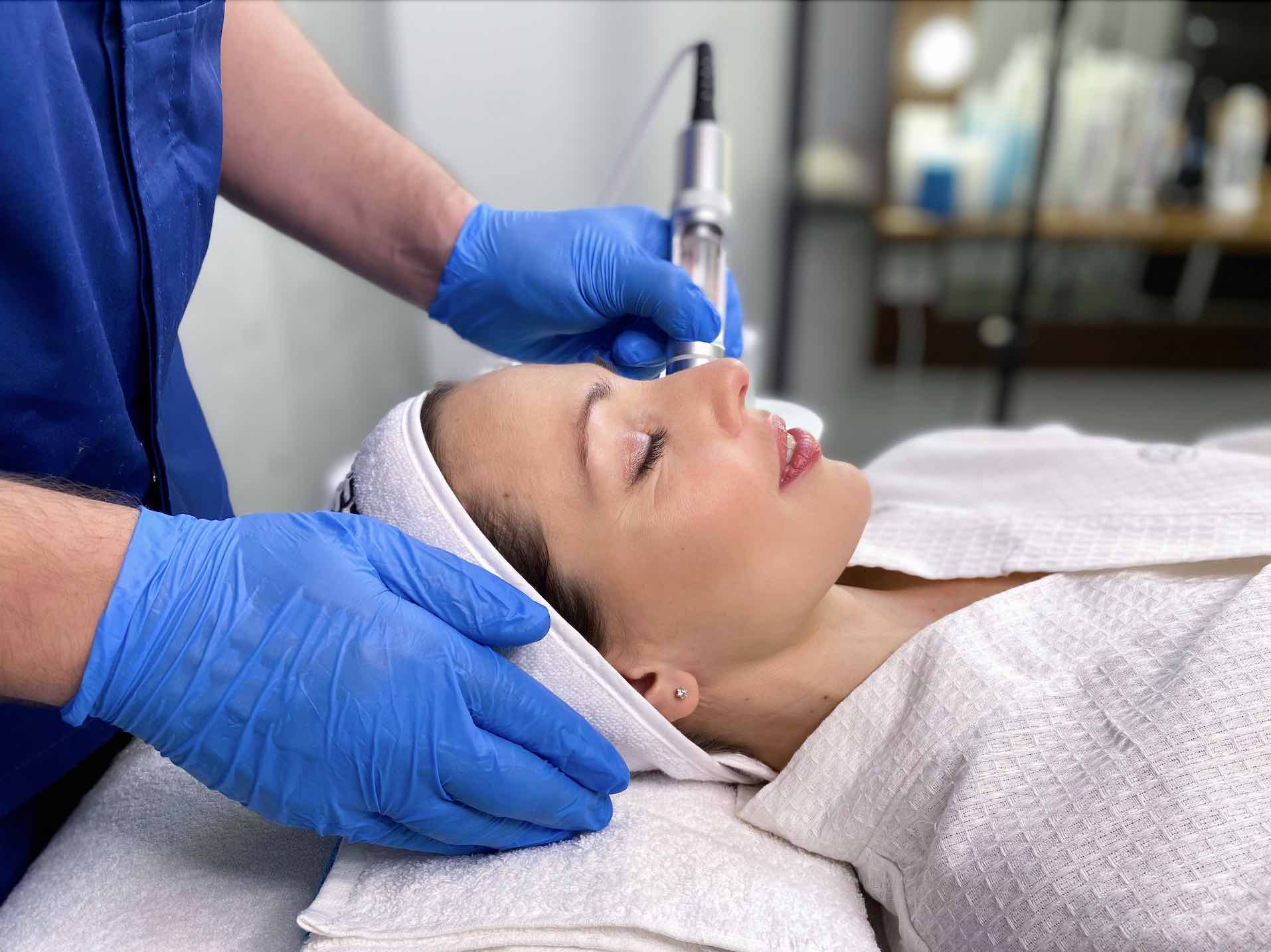 How does electroporation no-needle mesotherapy work?